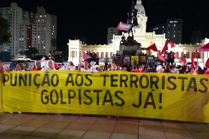 Democracia X Protofascismo — Jornal Inverta
